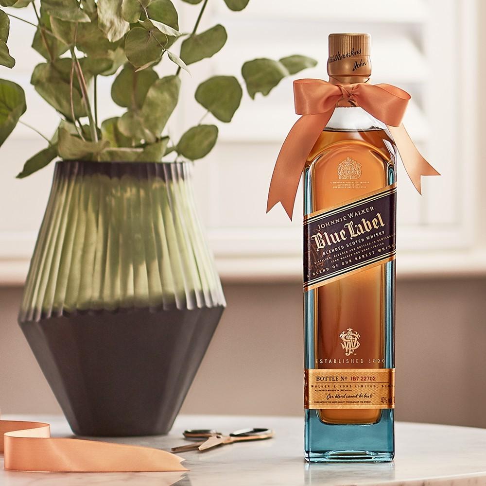 Blue Label Blended Scotch Whisky - Aelia Duty Free