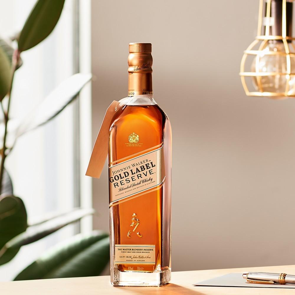 Gold Label Reserve Blended Scotch Whisky - Aelia Duty Free